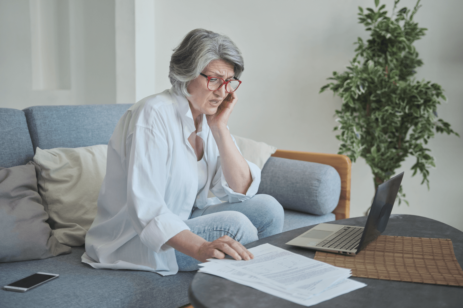 Signs of Caregiver Stress & Burnout and How to Prevent It?
